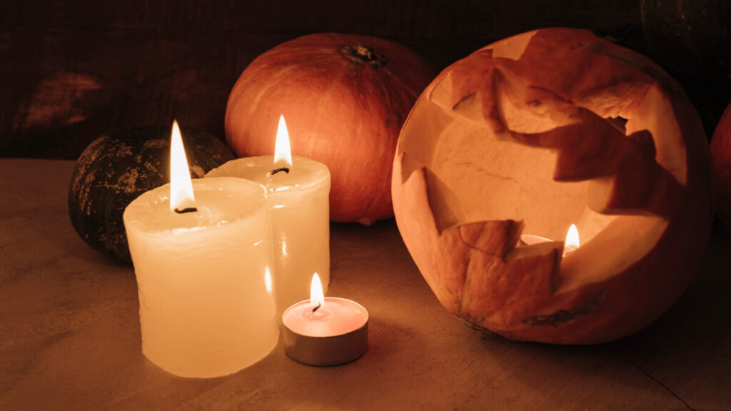 Alla helgons dag 2024 - Symbolik och traditioner genom tid!